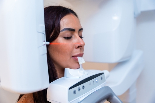 How Is a CBCT Different From a Regular X-Ray? 📸 3D Imaging